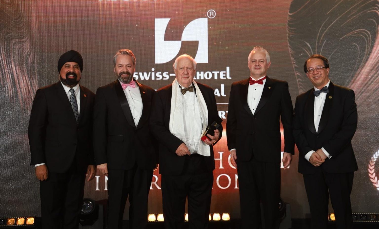Swiss-Belhotel International Raih Corporate Excellence Award di APEA ...